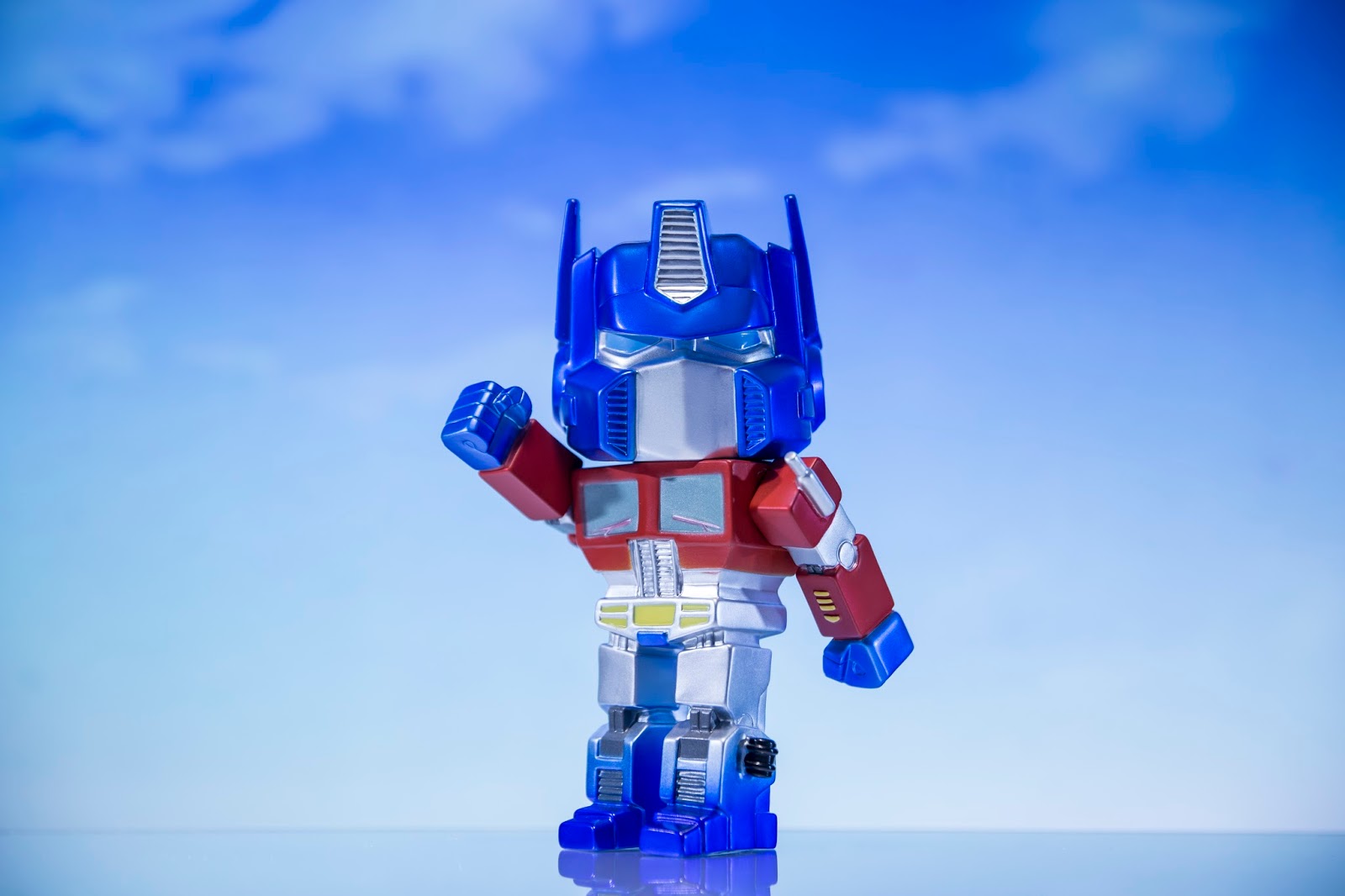Funko Hikari Optimus Prime Metallic Professional Photos by Jason Yang ...