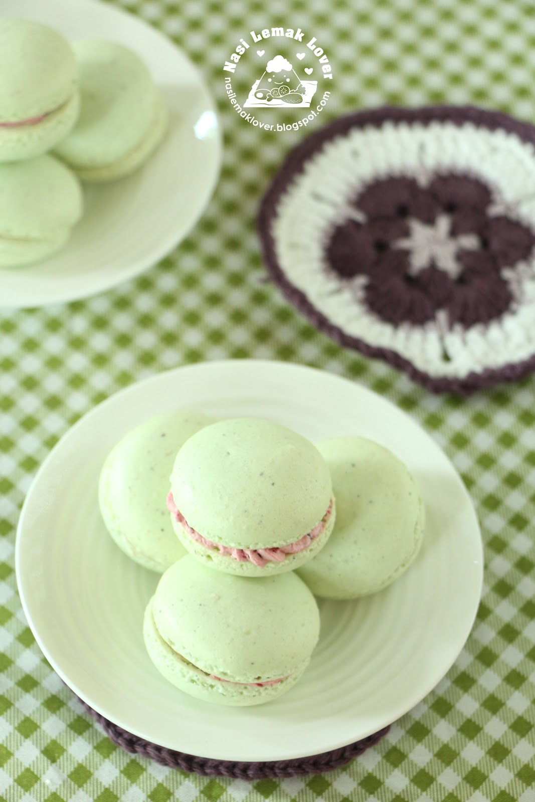 Nasi Lemak Lover: Earl Grey Macarons with Cherry Compote Buttercream