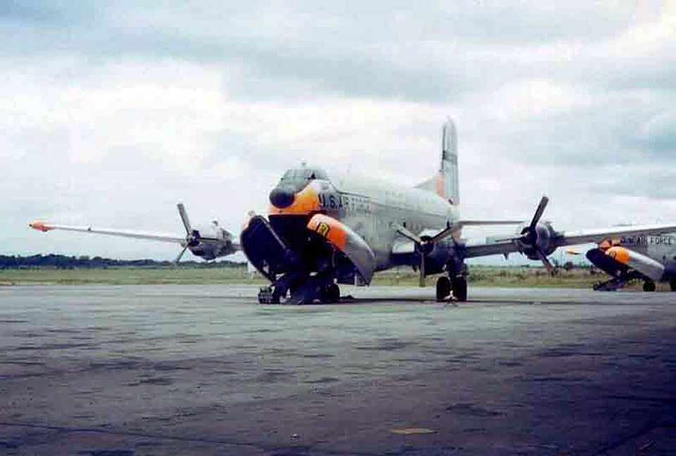 nhungdoicanh: Douglas C-124 Globemaster II / Old Shaky