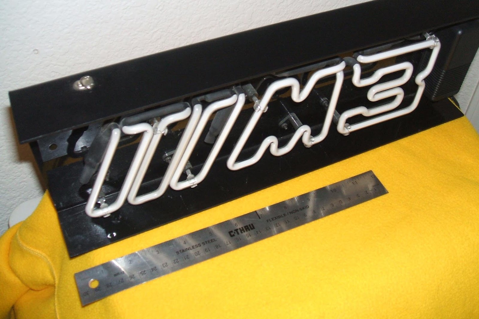 Wiki Neon Sign Blog: BMW M3 Neon Sign for Car Fan and Dealer Store