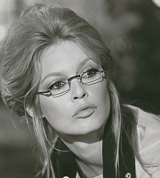 Angenuity Iconic Glasses