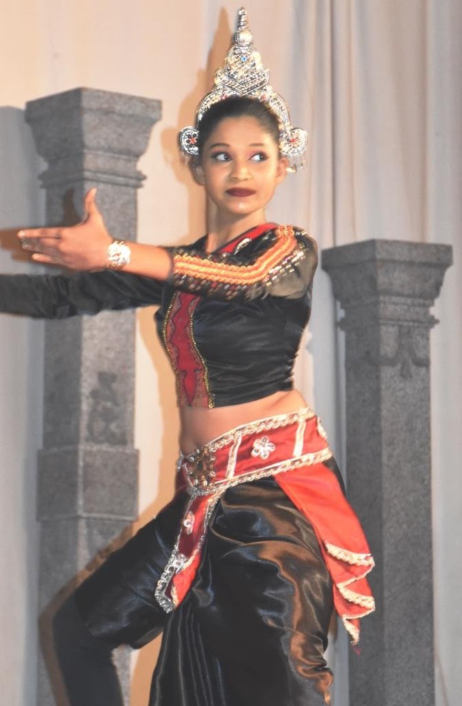 Kumbuk Pokuna Lodge: Udarata Natum