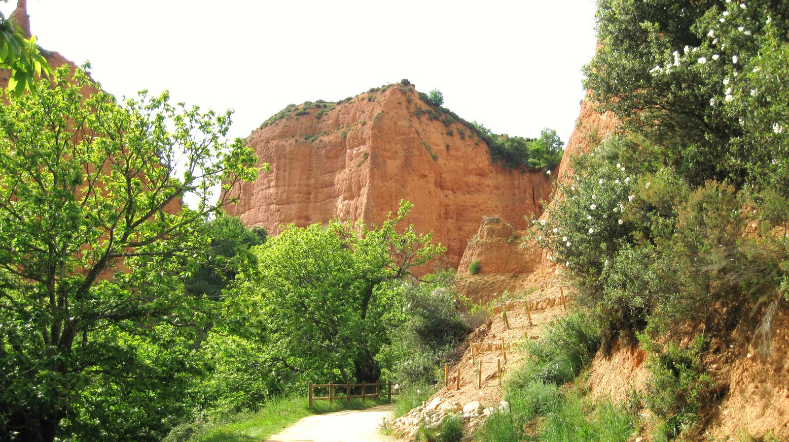 Ultima Thule: Las Médulas - roman legacy landscape in northern Iberia