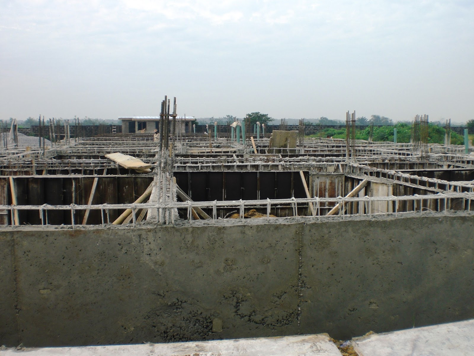 Raft Foundation Made Easy With Steel Shutters Form Work At Lekki Lagos ...