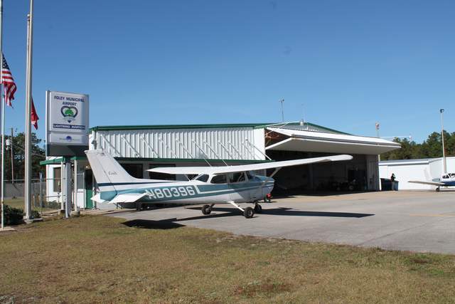 Kathryn's Report: Airport sees high success in flight school: Lightning ...