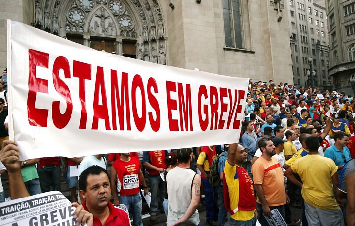Essenziale Prime: O Direito à Greve