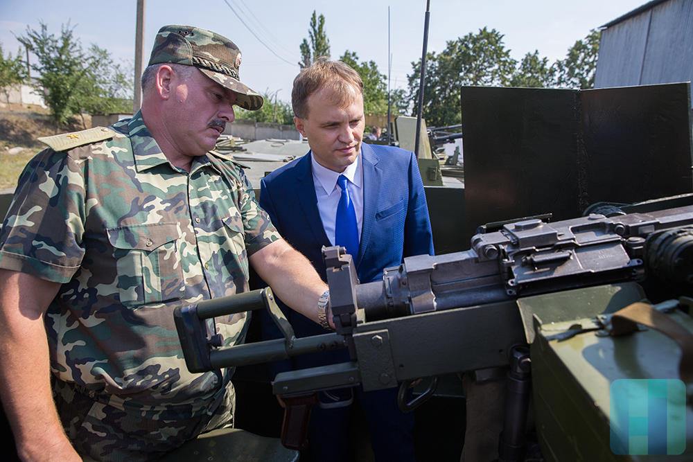 A Forgotten Army: Transnistria’s BTRG-127 ’Bumblebee’ APCs - Oryx