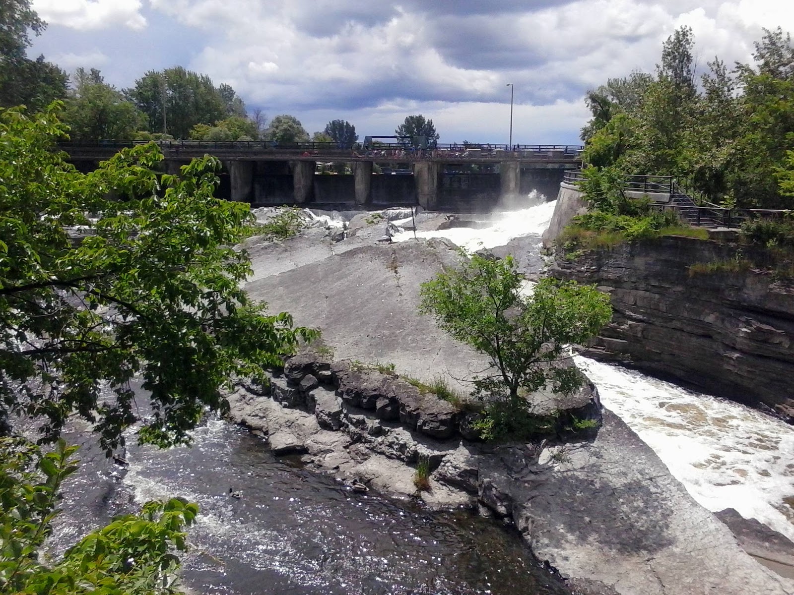 Ottawa Daily Photo: The Waterfall In The Ravine: A Visit To The Hog's ...