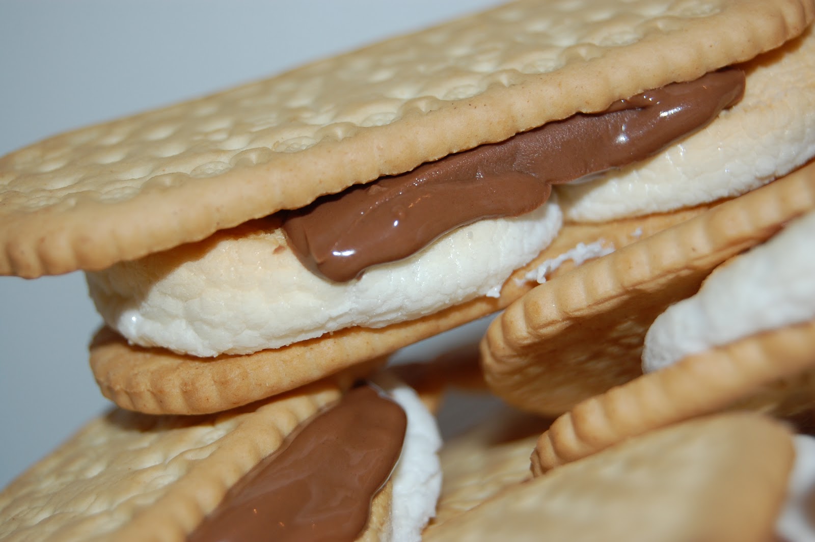 socker och mirakel: Får man äta s´mores till kvällsmat??