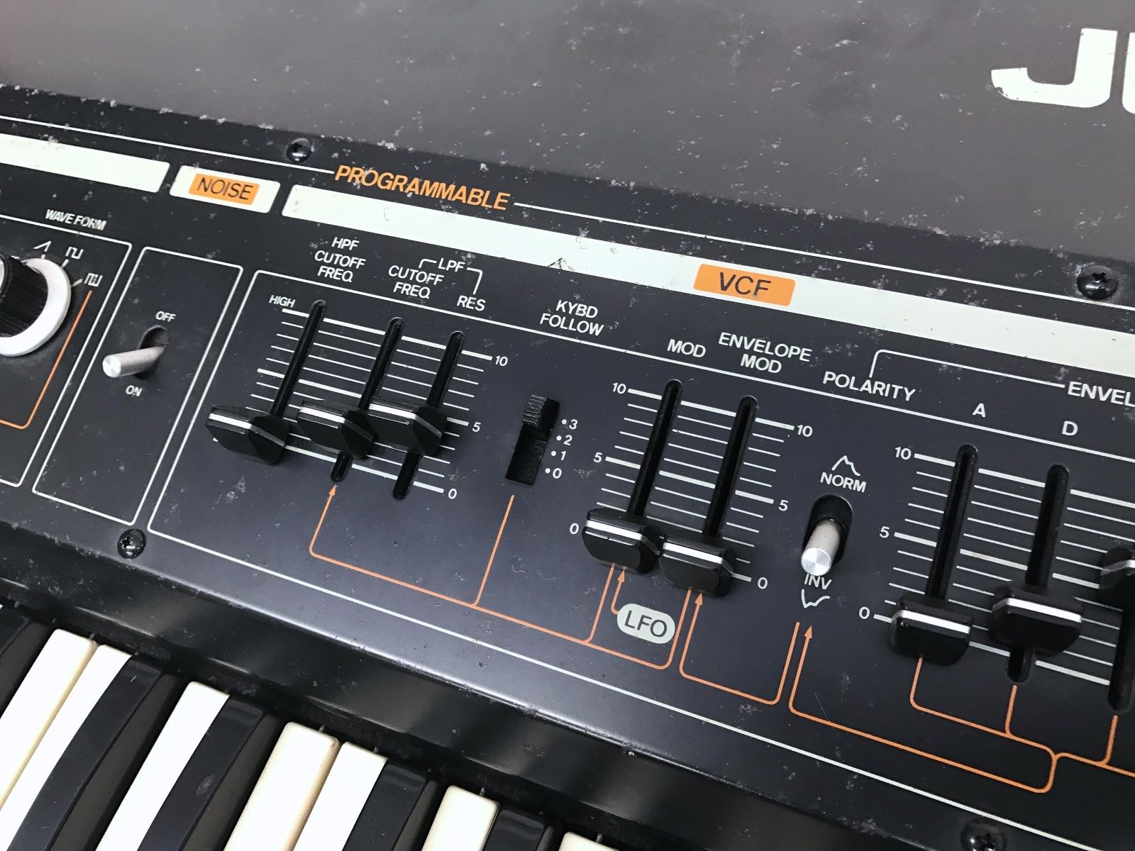 MATRIXSYNTH: Roland JUPITER 4 SN 125382