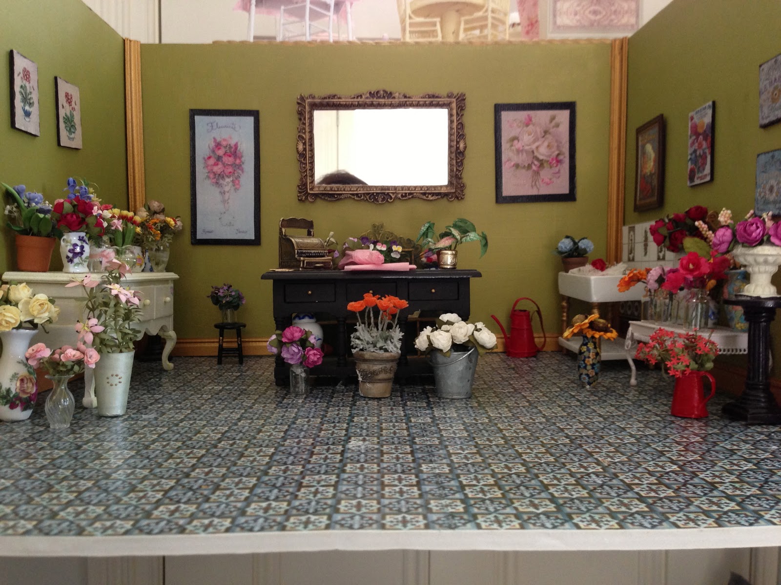 Maison Miniatures: "Flower Shop"