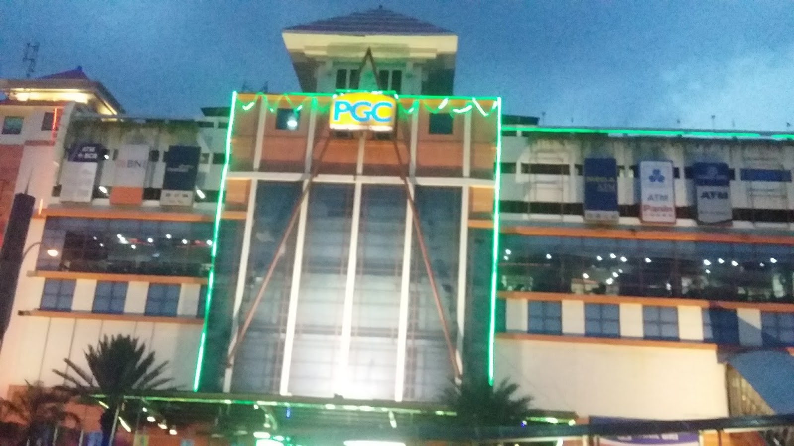 escape: Makan Murah di FoodCourt Mall PGC