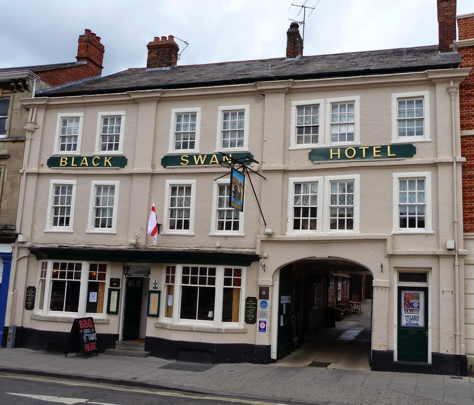 Haunted Wiltshire: Black Swan Hotel - Devizes