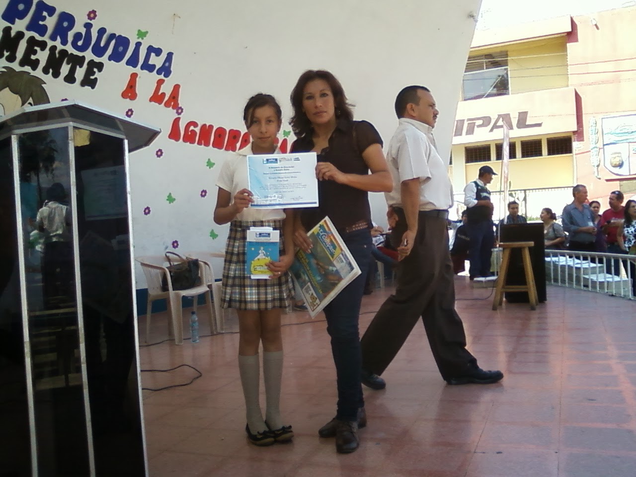 ESCUELA OFICIAL RURAL MIXTA: febrero 2014