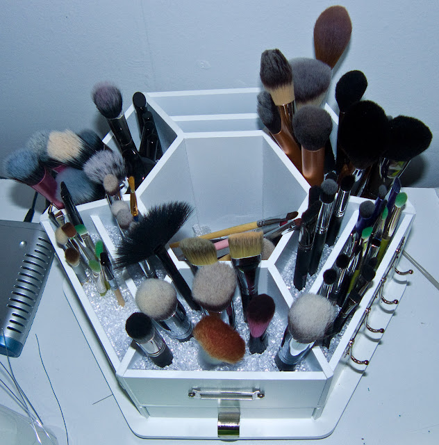 WARPAINT and Unicorns: Recollections Desktop Carousel: Review