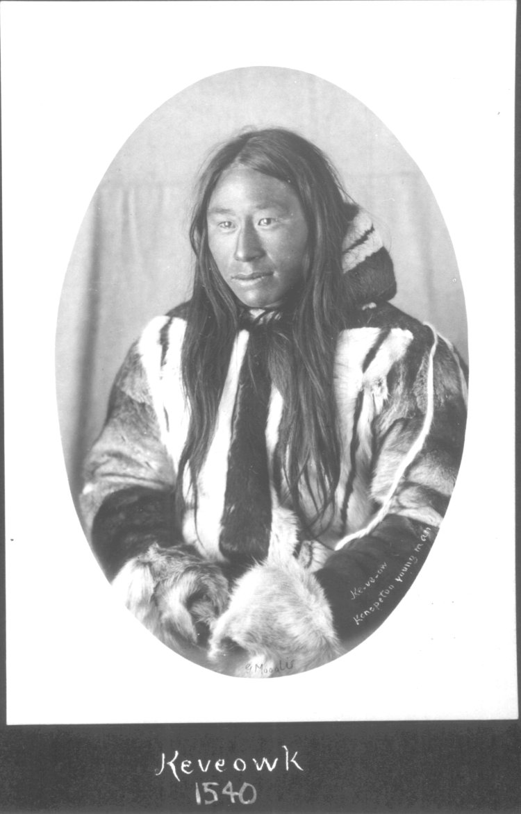 White Wolf : Rare Century-old images of the Inuit people by the country ...