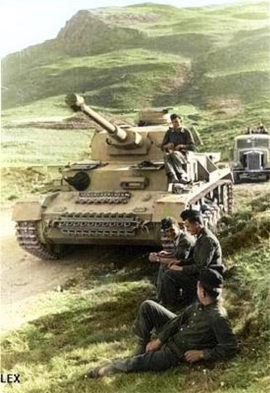 Military History Of the 20th Century: Panzer Mk IV tanks in field and ...