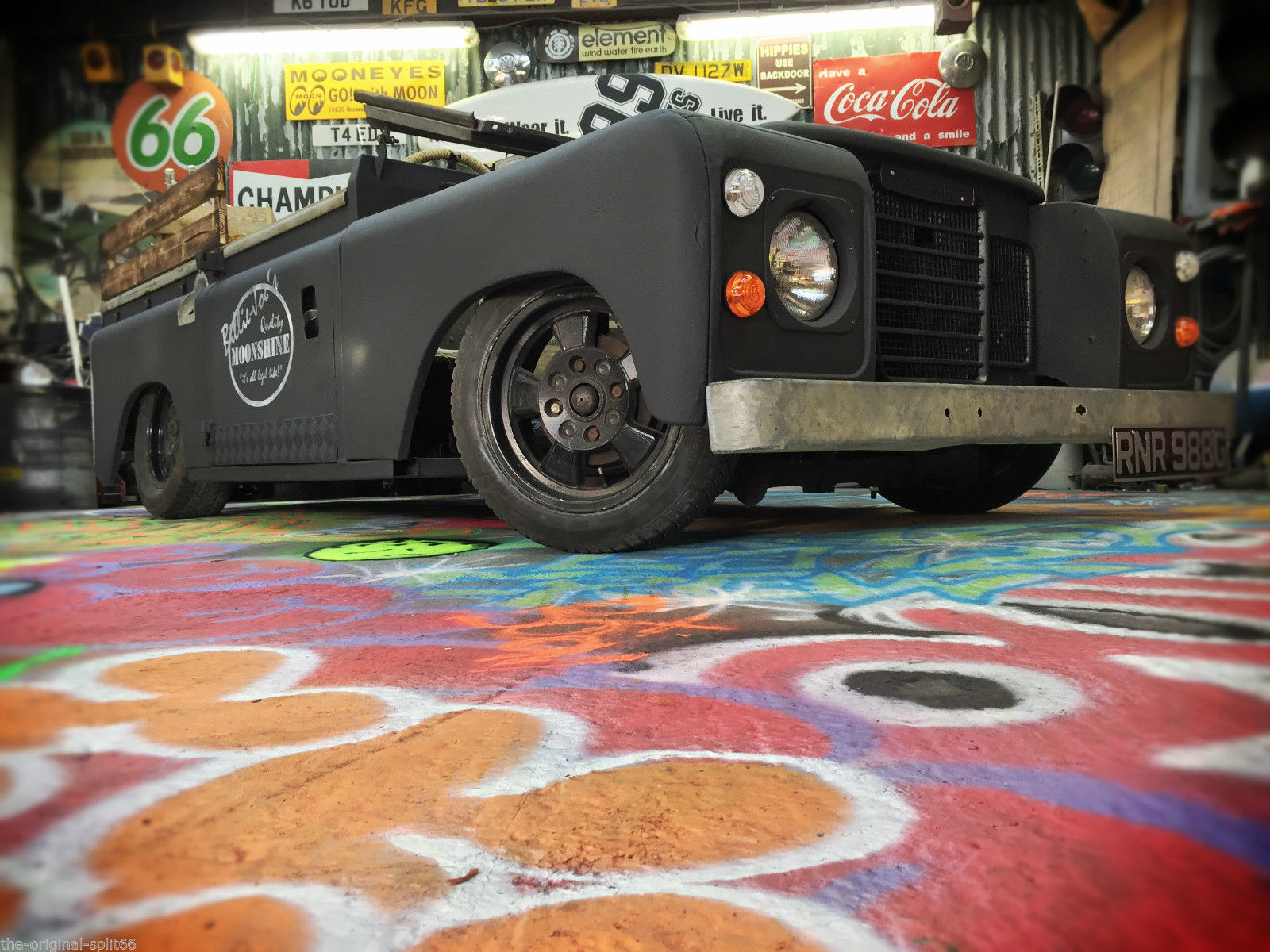 Landrover Defender: Crazy VW Beetle Series 3 III Land Rover SLAMMED ...