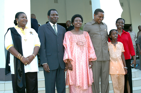 Sophie Mbeyu Blog: WASIFU WA ASHA ROSE MIGIRO,NA FAMILIA YAKE MUME NA ...