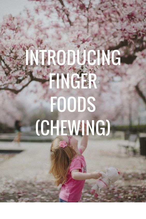 HOW TO TEACH YOUR BABY TO CHEW