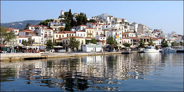 ΣΚΙΑΘΟΣ ΣΠΟΡΑΔΕΣ: Σκιαθος Μπουρτζι