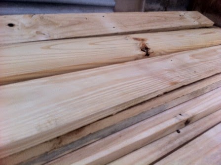 Ide Kreatif Memanfaatkan Kayu Bekas Peti Kemas - BAROKAH BLOG