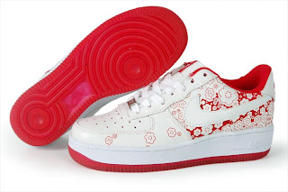 Your Fashion6: Red Nike Shoes For Girls 2011