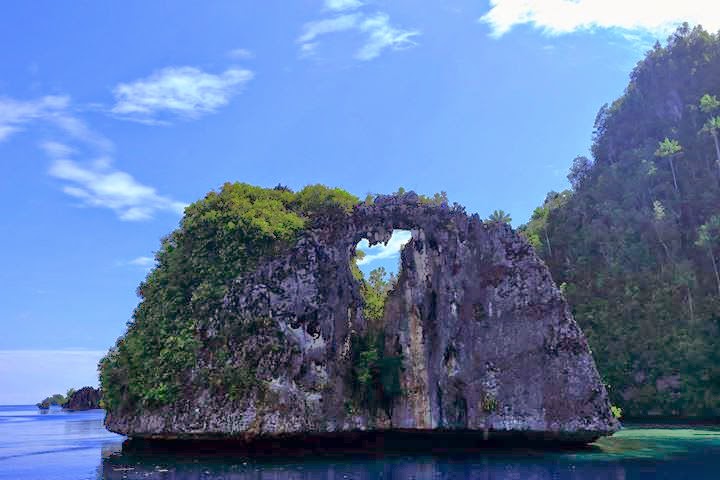 How to Get the area of Raja Ampat?