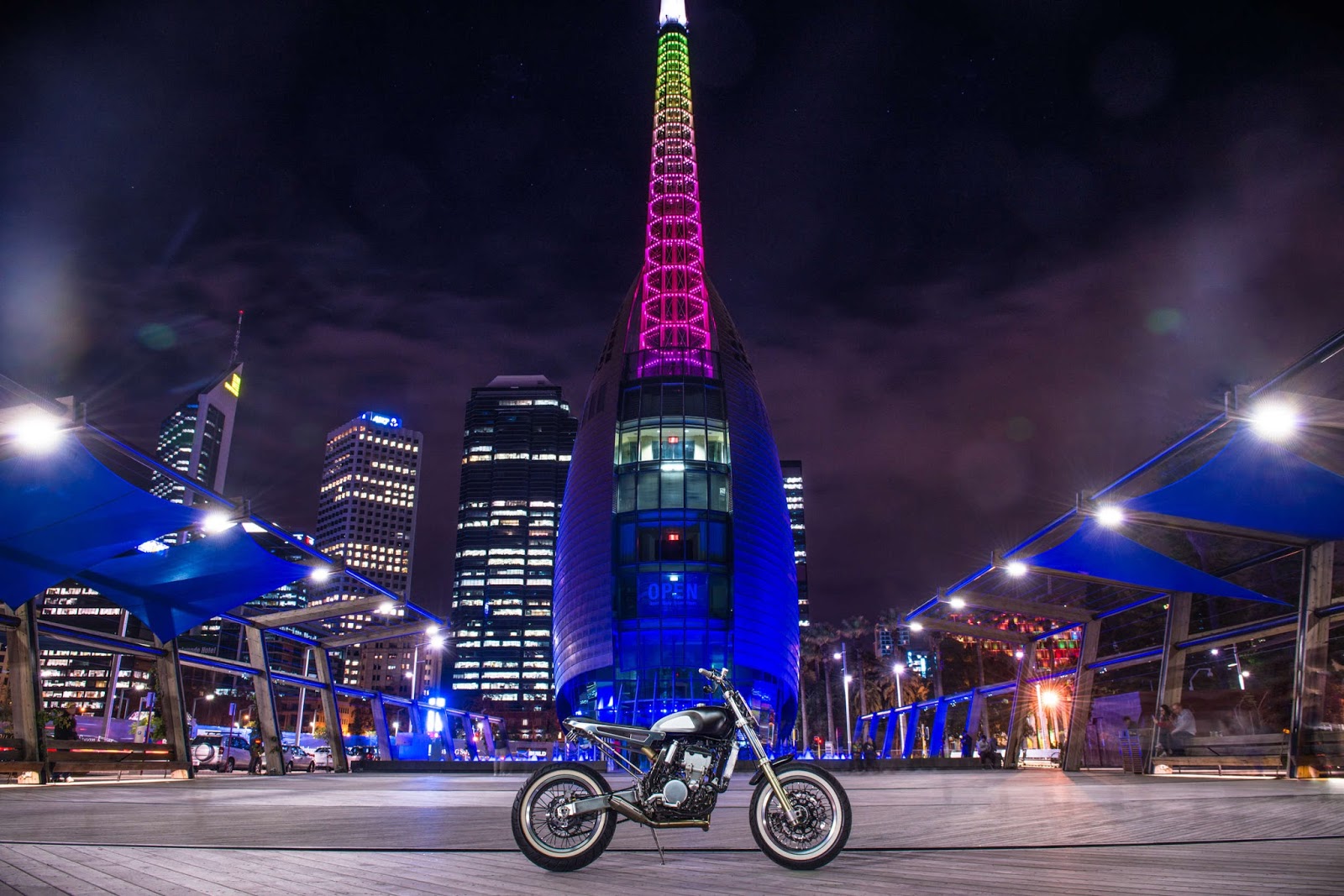 "The Hooligan" DRZ400 / Rogue motorcycles