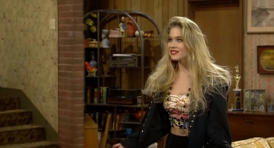 Kelly Bundy captures 2