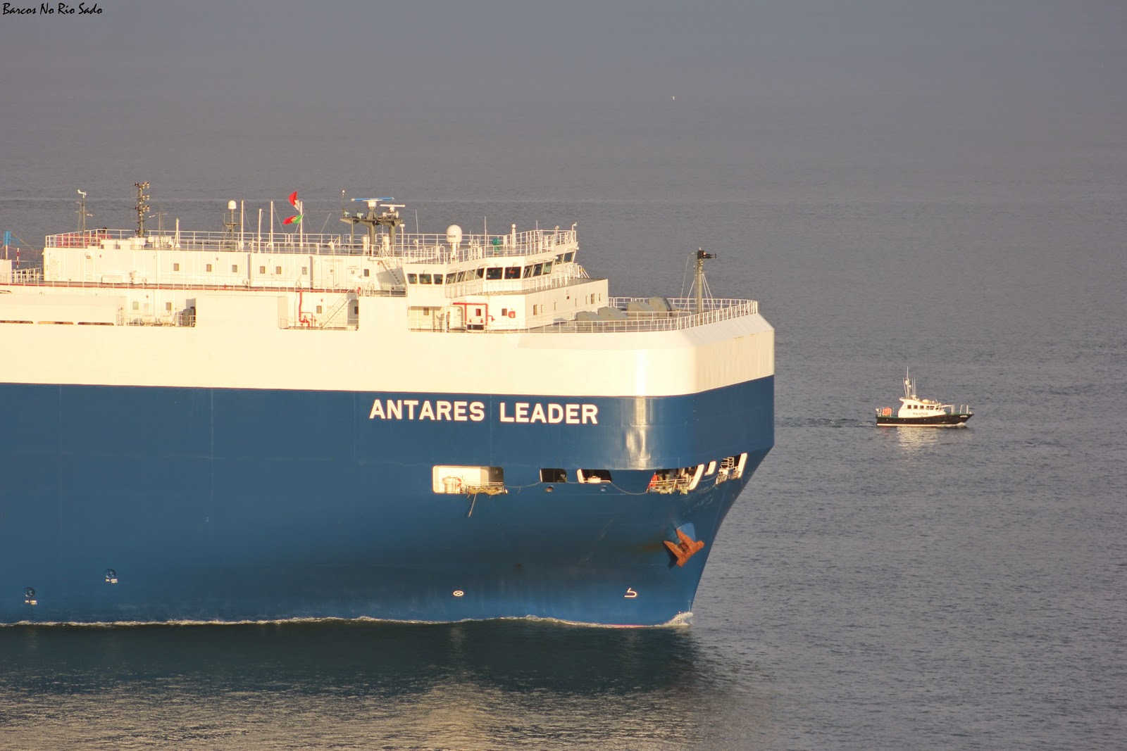 Barcos No Rio Sado: Antares Leader