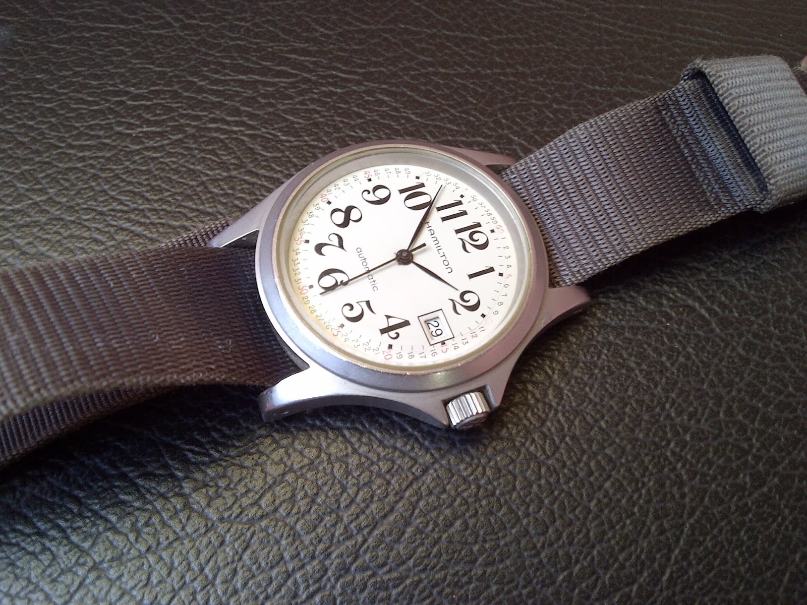 One Arloji: Hamilton Automatic 9821 Sold
