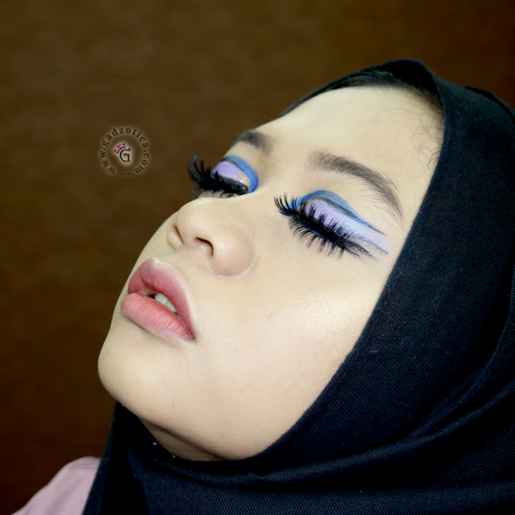 FOTD - Midnight Blue Makeup - GADZOTICA Blog