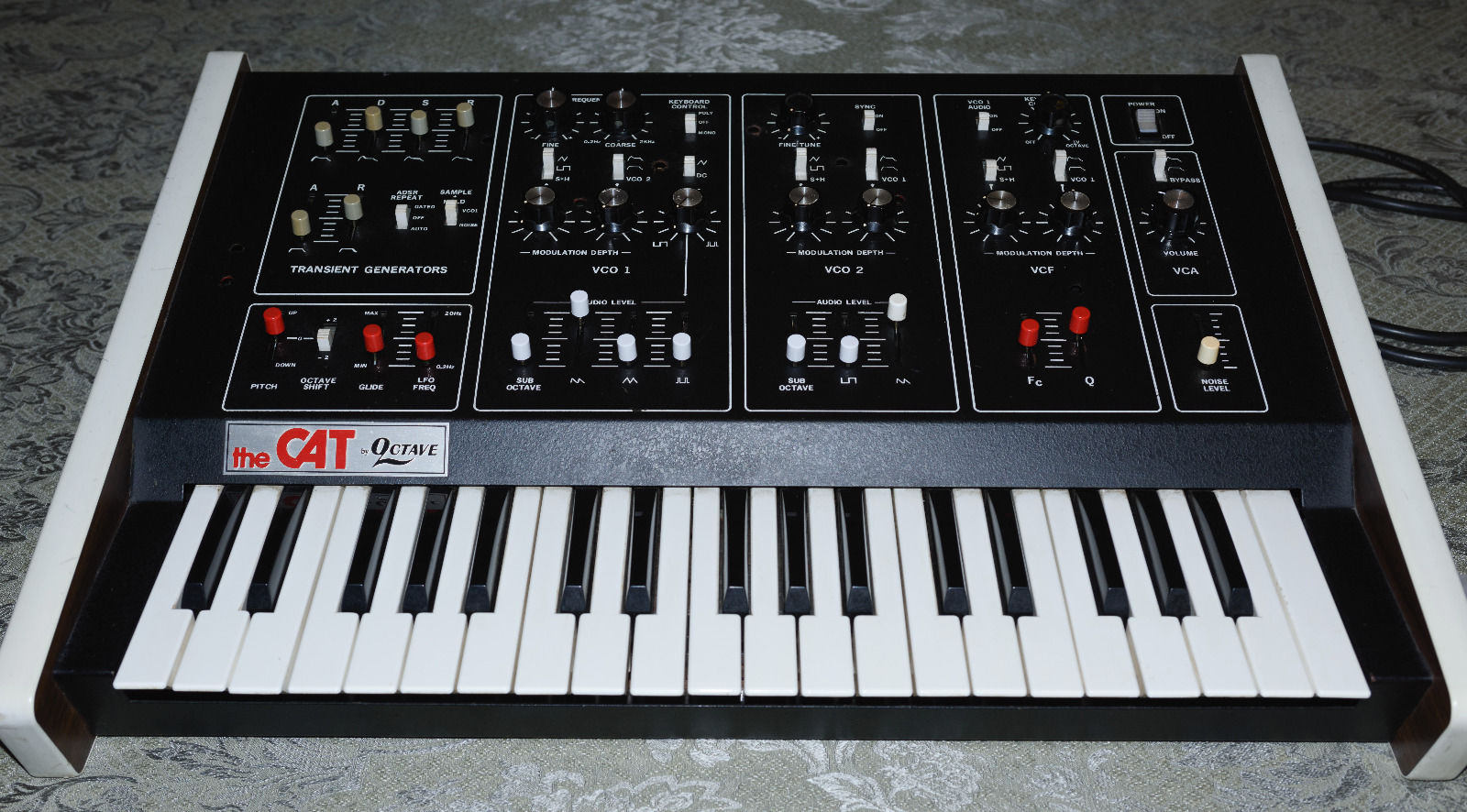 MATRIXSYNTH: Vintage Analog Octave CAT Synthesizer SN A1955