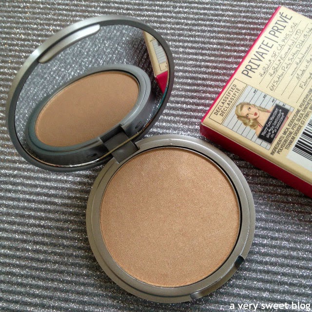 The Balm Cosmetics Mary-Lou Manizer Product Review | A Very Sweet Blog