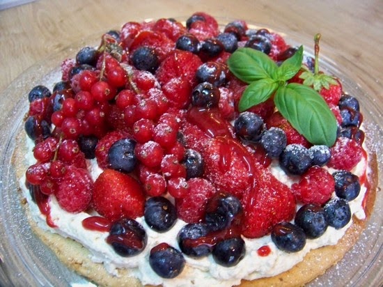 Cuisine en folie: Tarte sablée aux fruits rouges, chantilly aux noix et ...