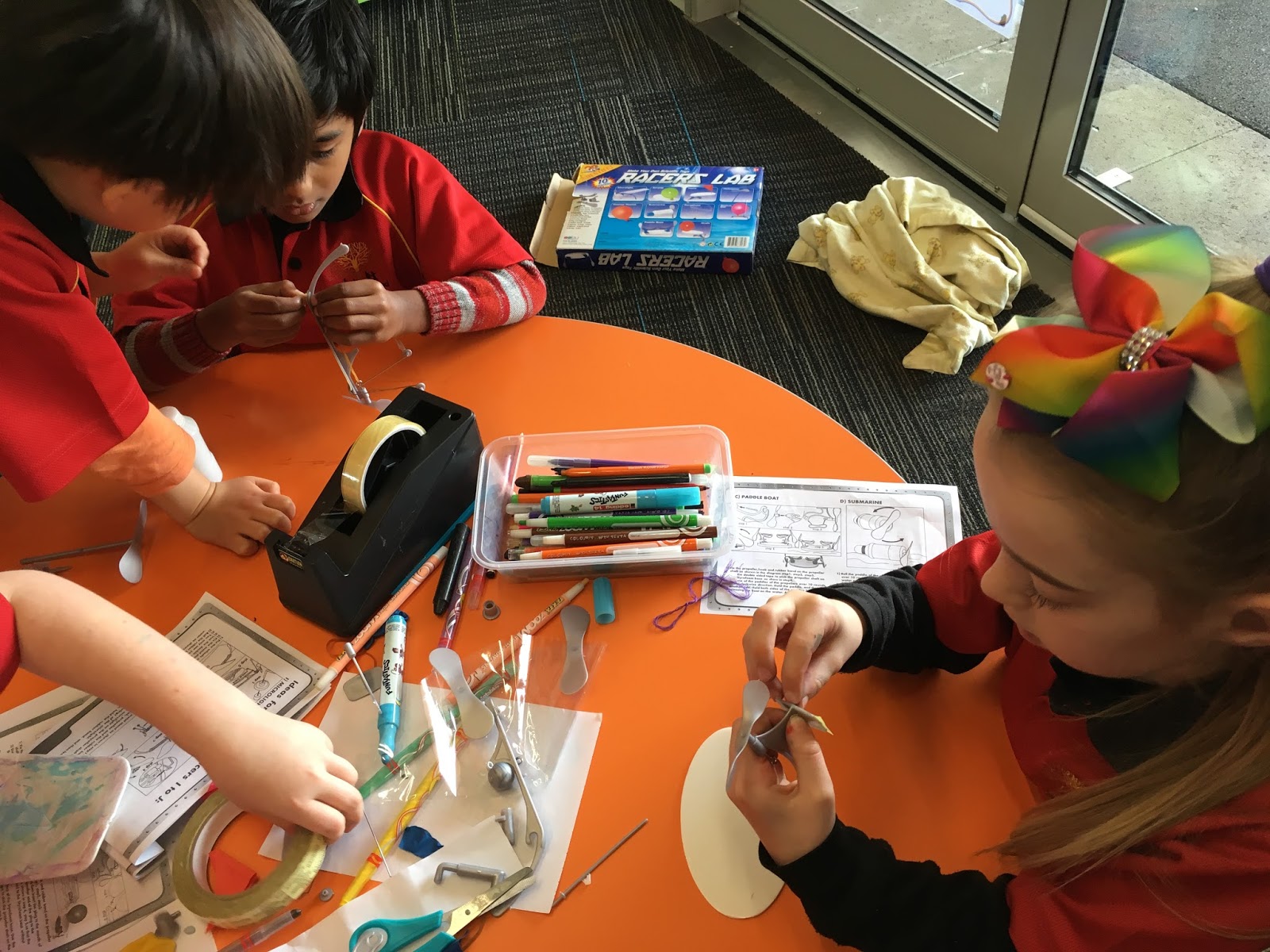 2017 Ti Kouka Studio T13, T14, T15: Rubber band powered experiments.