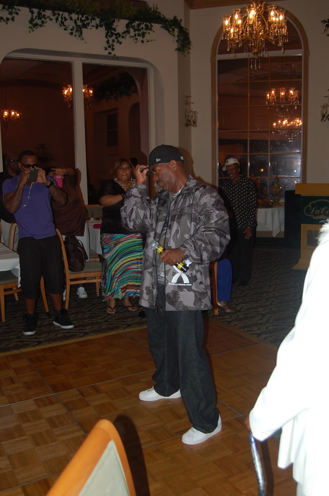 PARRIS HARRIS: VIVIAN THOMAS SHUTS TITUSVILLE , THE CITY DOWN WIT ...