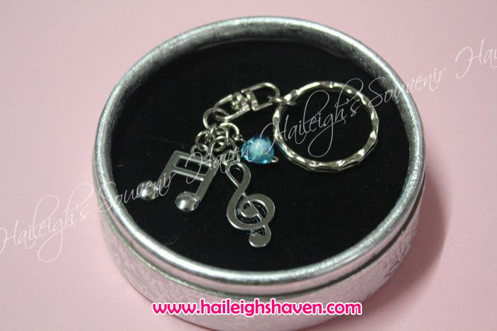 Haileigh's Souvenir Haven: KEY CHAINS: MUSIC- THEMED