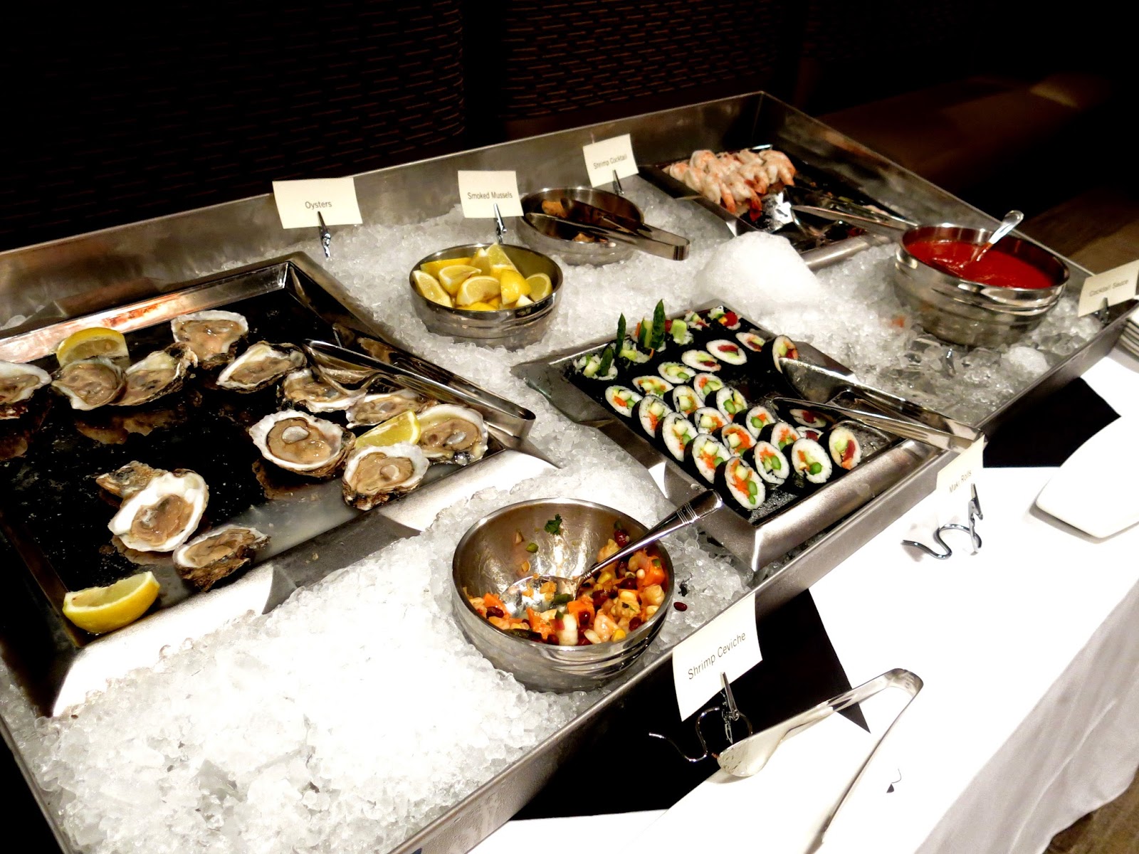 Bunny and Brandy's Brunchtime Blog: Devon Seafood Grill or Buffet Buddies