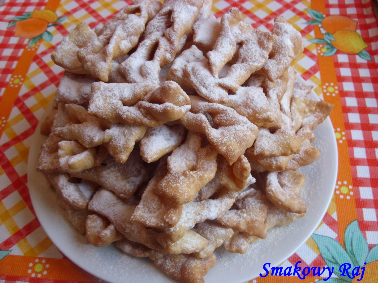 Smakowy Raj - blog kulinarny: Chruściki, chrusty, faworki :)