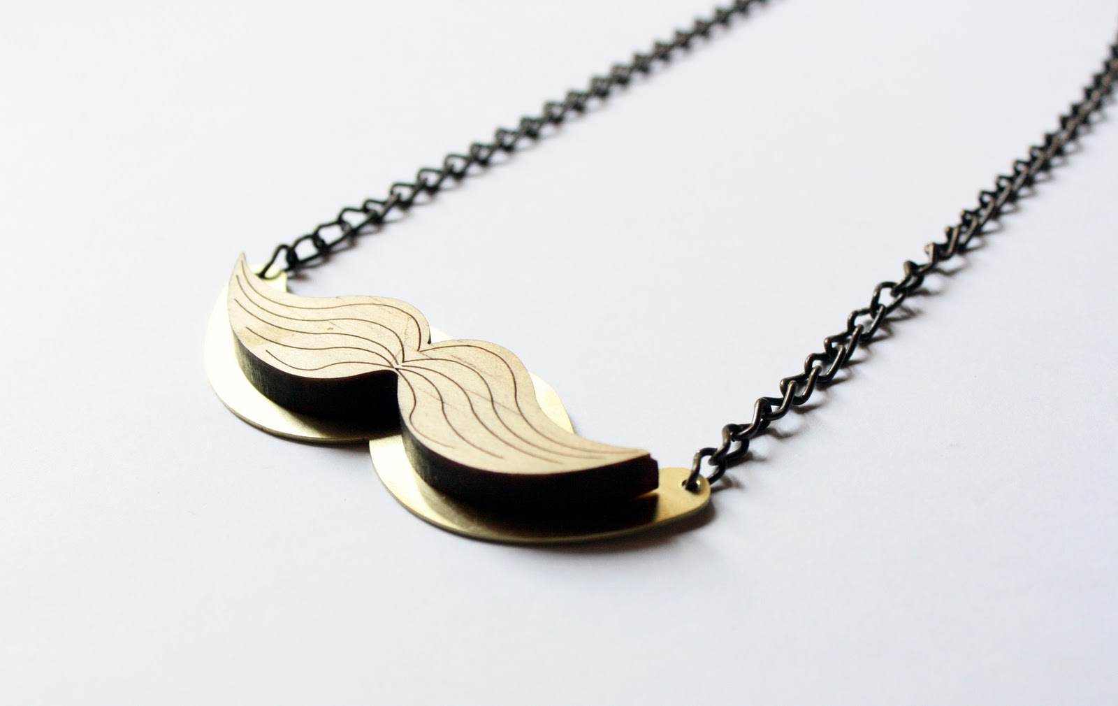 Le Calico: No sin mis Mostachos!!!!!