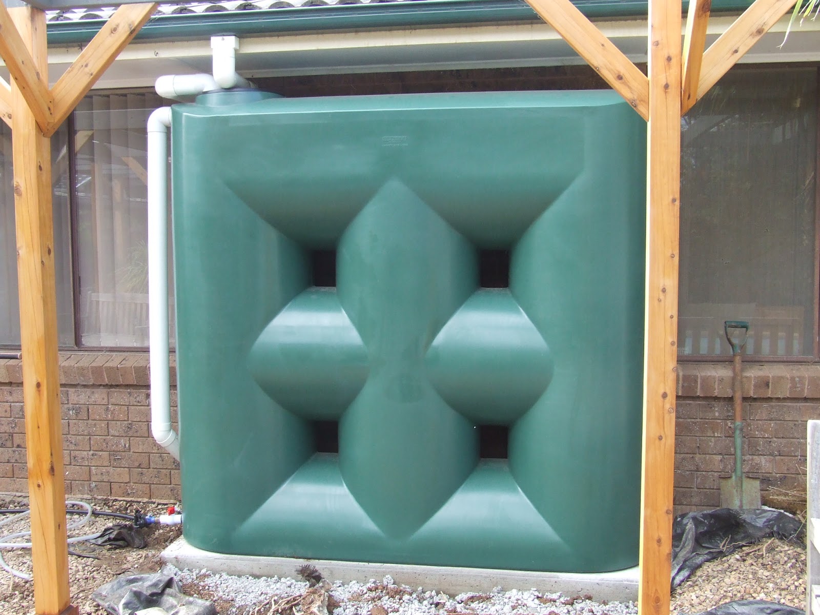 Tanks Again - The Greening of Gavin