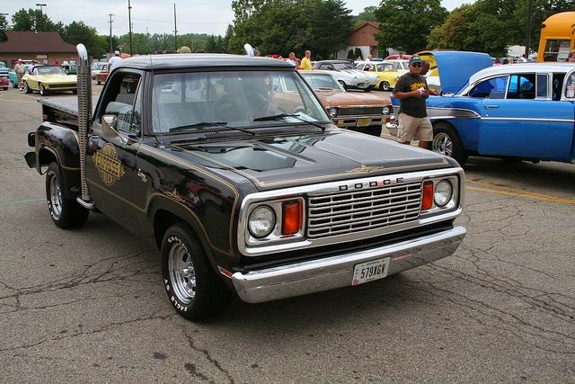 Diecast 1/18: Dodge Midnite Express 1978 par Autoworld