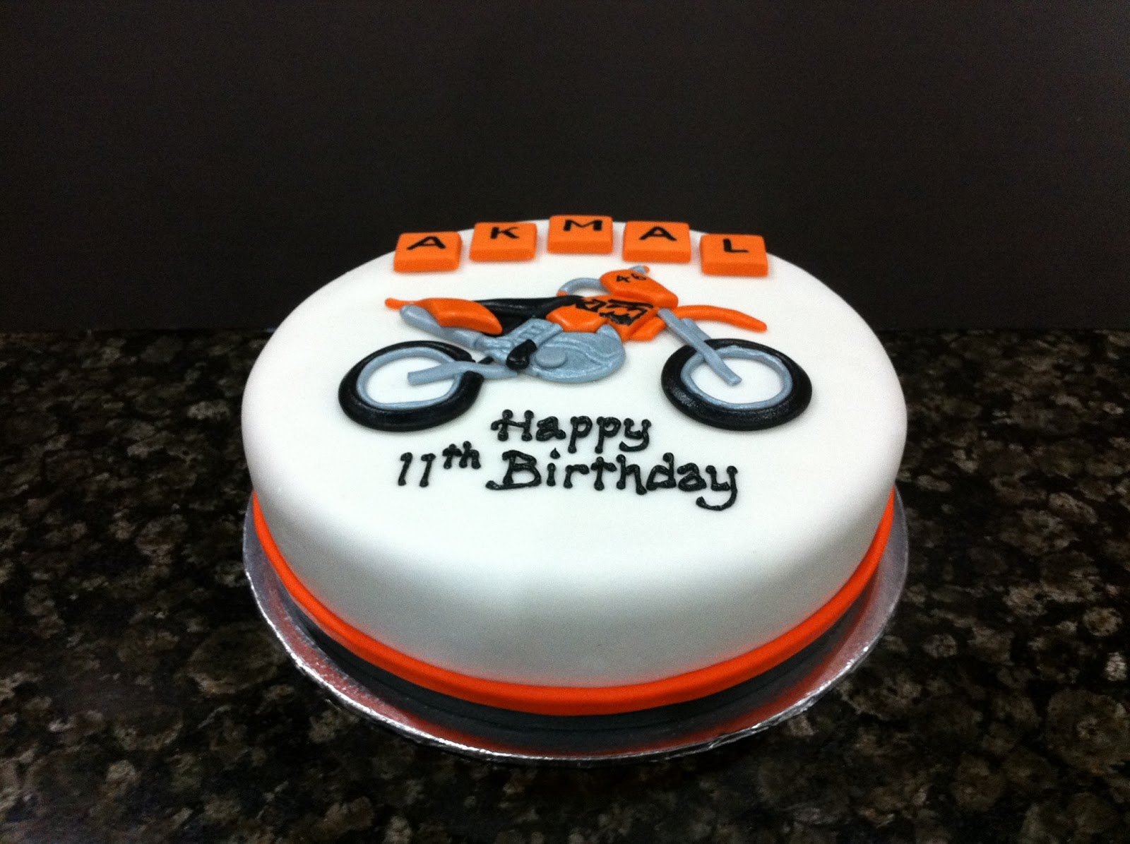 J's Cakes: KTM Bike