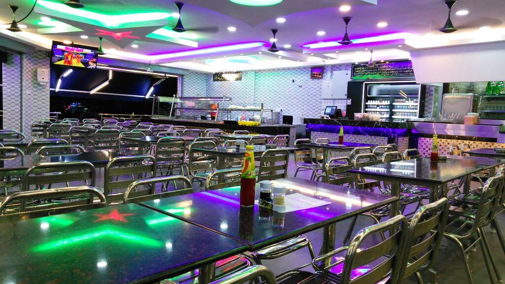 Why mamak restaurants keep tissue at counter?