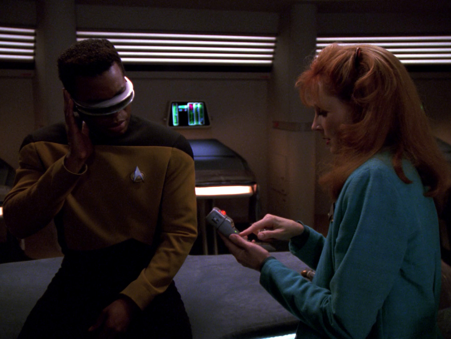 Random Fandoms: Star Trek TNG Cause And Effect