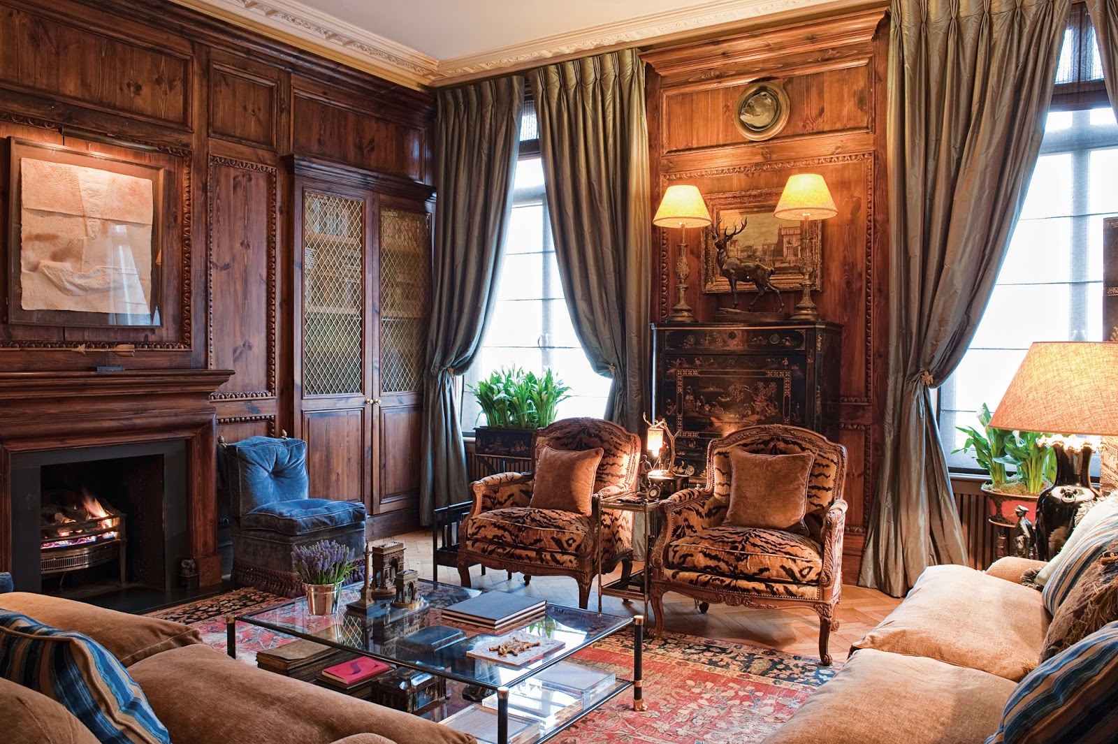 Splendid Sass: BOOK REVIEW: SIGNATURE SPACES:WELL-TRAVELED INTERIORS