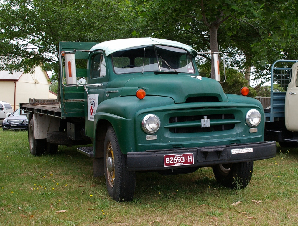 Historic Trucks: Trafalgar Truck Restorers Club Christmas Party 2017
