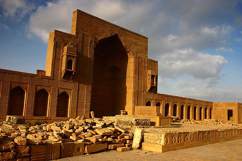 Pakistan's Places: Makli Graveyard